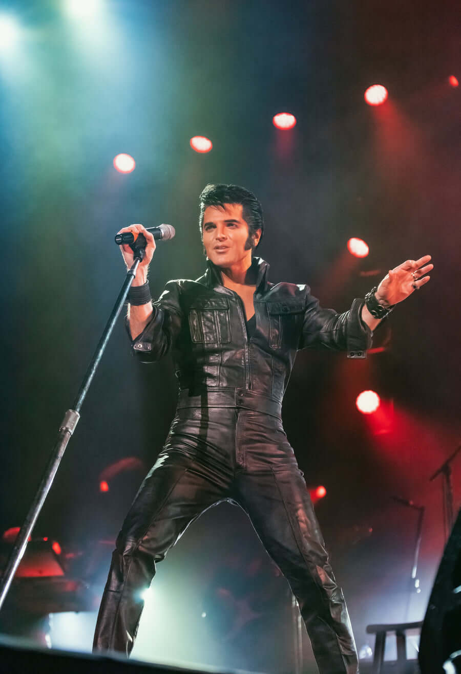 The Iconic Outfits of Elvis Presley: A Look Back at the King's Most ...